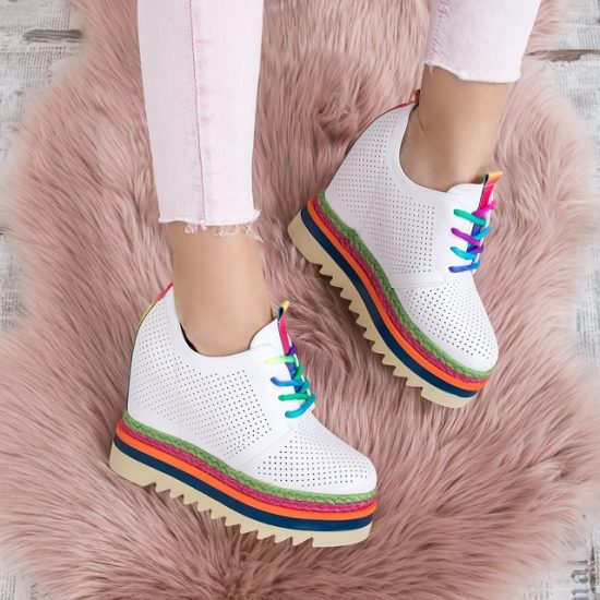 Sneakersi de dama cu platforma sau fara platforma,must have