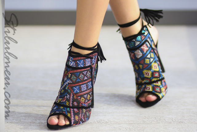 Noua Colectie primavara-vara Depurtat: broderii, tocuri transparente ...