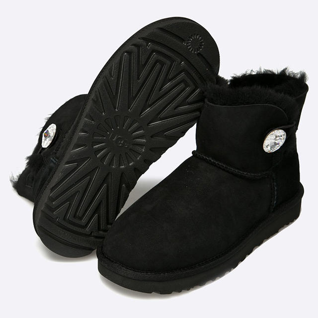 Alege oaia originala ️, alege cizme UGG originale versus fake