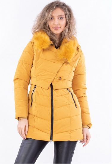 Sa uitam de frig purtand geci de iarna dama lungi cu blanita!