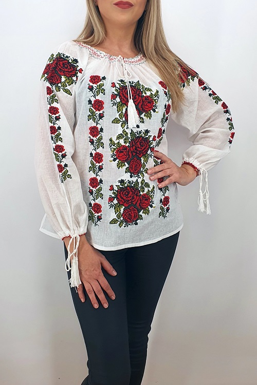 Modele de Bluze tip Ie Online, O Plecaciune Iei Traditionale